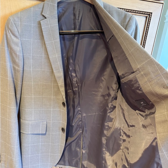 H&M | Suits & Blazers | Men Suitonly Worn Once For A Wedd And ...